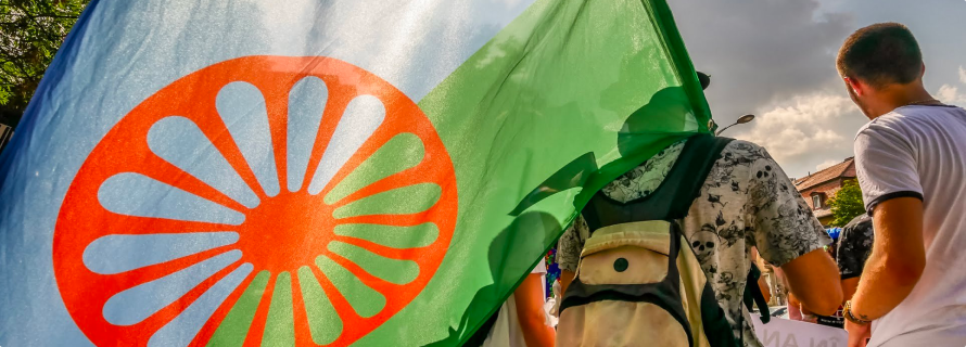 Roma Foundation for Europe - Us